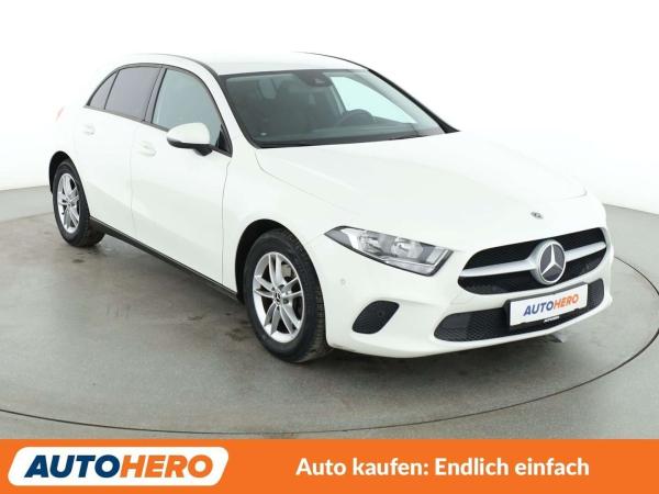 White Mercedes-Benz A 200 2018 in Kaunas, with an engine capacity of 1.30 L and mileage of 88 thousand km for 21875 €, photo 8 on AUTOMOTO.COM.LV