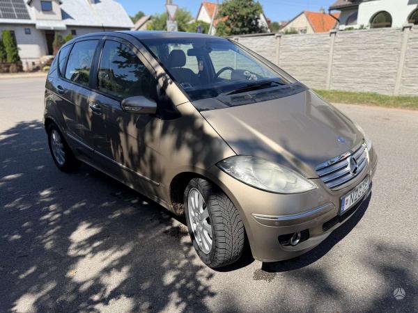 Yellow Mercedes-Benz A 200 2005 in Kaunas, with an engine capacity of 2.04 L and mileage of 215 thousand km for 1250 €, photo 5 on AUTOMOTO.COM.LV