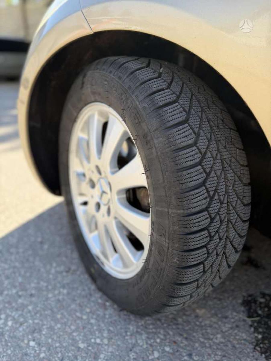 Dzeltens Mercedes-Benz A 200 2005 Kauņa, ar dzinēja tilpumu 2.04 L un nobraukumu 215 tūkst. km par 1250 €, foto 12 vietnē AUTOMOTO.COM.LV