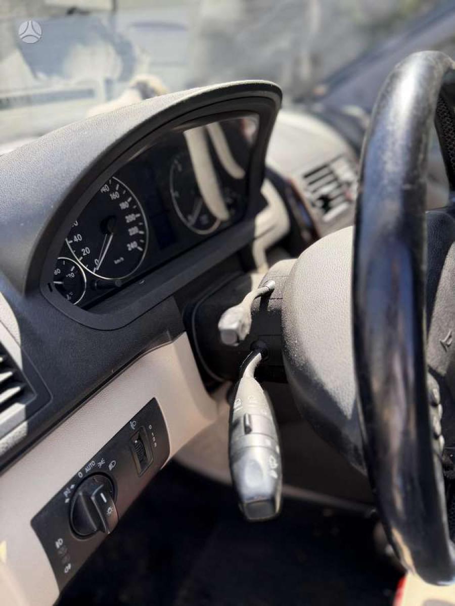 Dzeltens Mercedes-Benz A 200 2005 Kauņa, ar dzinēja tilpumu 2.04 L un nobraukumu 215 tūkst. km par 1250 €, foto 24 vietnē AUTOMOTO.COM.LV