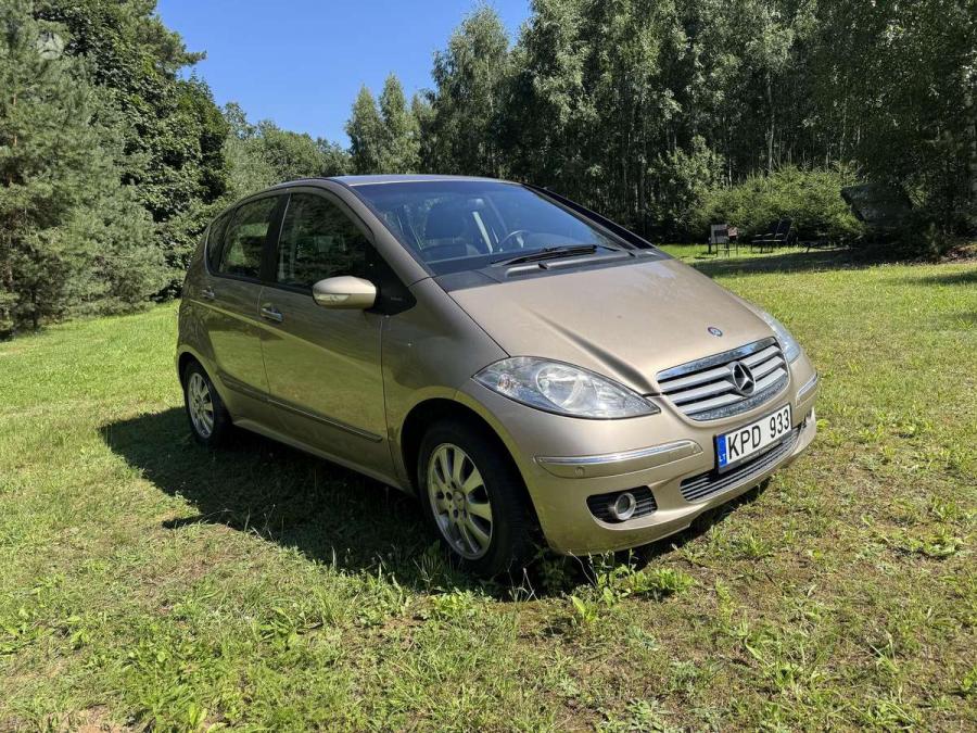 Yellow Mercedes-Benz A 200 2006 in Vilnius, with an engine capacity of 2.00 L and mileage of 182 thousand km for 999 €, photo 4 on AUTOMOTO.COM.LV