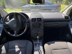 Yellow Mercedes-Benz A 200 2006 in Vilnius, with an engine capacity of 2.00 L and mileage of 182 thousand km for 999 €, photo 12 on AUTOMOTO.COM.LV