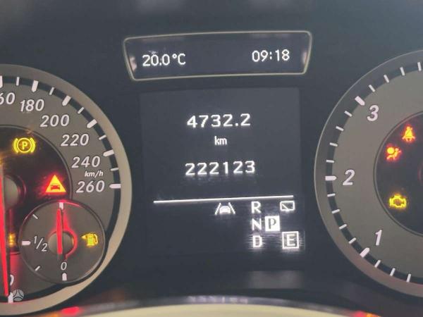 Black Mercedes-Benz a-220 2013 in Naujoji Akmene, with an engine capacity of 2.10 L and mileage of 222 thousand km for 6500 €, photo 6 on AUTOMOTO.COM.LV