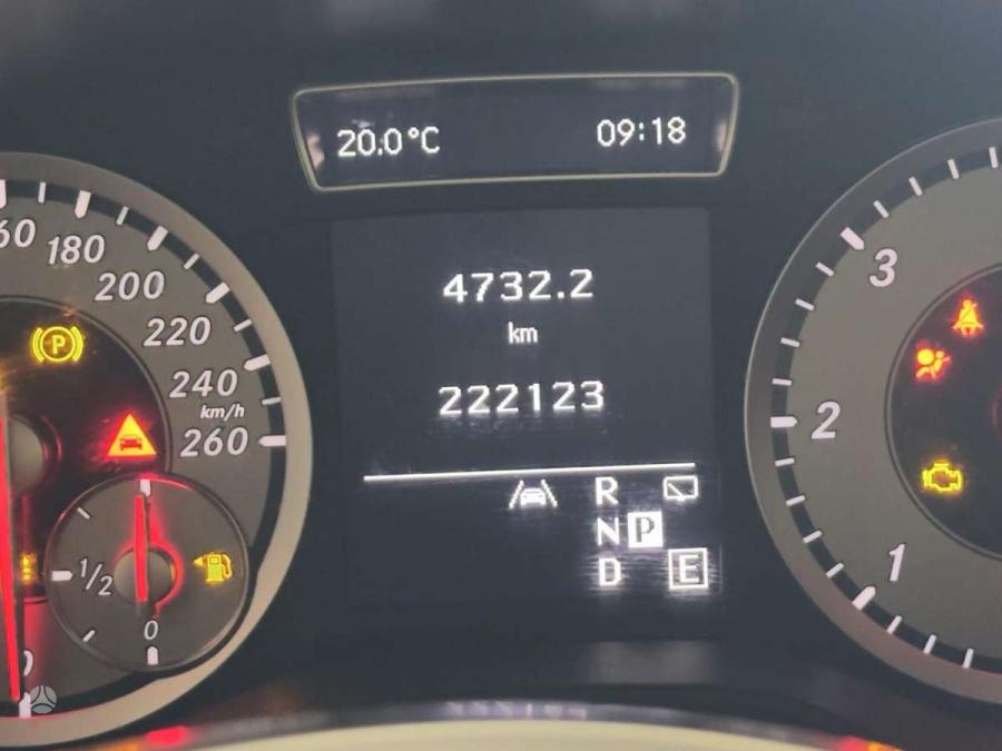 Melns Mercedes-Benz a-220 2013 Naujoji Akmenė, ar dzinēja tilpumu 2.10 L un nobraukumu 222 tūkst. km par 6500 €, foto 7 vietnē AUTOMOTO.COM.LV