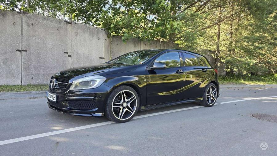 Melns Mercedes-Benz a-220 2013 Jurbarkas, ar dzinēja tilpumu 2.10 L un nobraukumu 222 tūkst. km par 7900 €, foto 9 vietnē AUTOMOTO.COM.LV