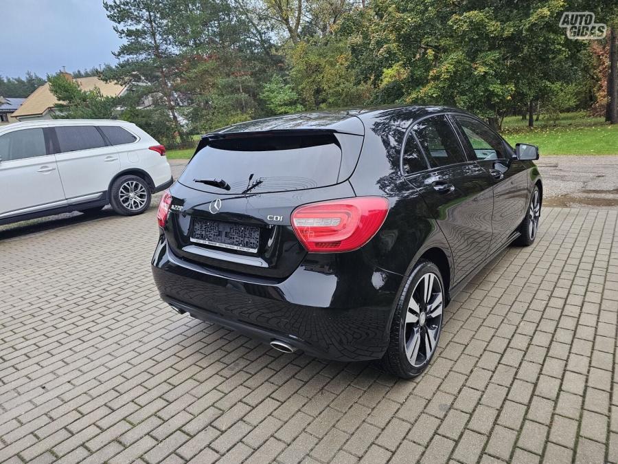 Black Mercedes-Benz a-220 2014 in Ukmerge, with an engine capacity of 2.20 L and mileage of 329 thousand km for 7500 €, photo 6 on AUTOMOTO.COM.LV