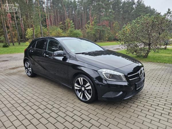 Черный Мерседес A 220 2014 в Укмерге, объемом двигателя 2.20 л и пробегом 329 тыс. км за 7500 €, фото 3 на AUTOMOTO.COM.LV