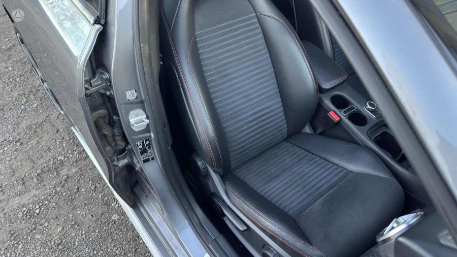 Pelēks Mercedes-Benz a-220 2014 Jonava, ar dzinēja tilpumu 2.14 L un nobraukumu 243 tūkst. km par 5800 €, foto 20 vietnē AUTOMOTO.COM.LV