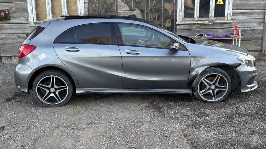 Pelēks Mercedes-Benz a-220 2014 Jonava, ar dzinēja tilpumu 2.14 L un nobraukumu 243 tūkst. km par 5700 €, foto 11 vietnē AUTOMOTO.COM.LV