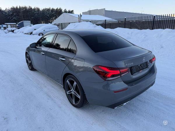 Grey Mercedes-Benz a-220 2020 in Vilnius, with an engine capacity of 1.99 L and mileage of 132 thousand km for 19350 €, photo 8 on AUTOMOTO.COM.LV