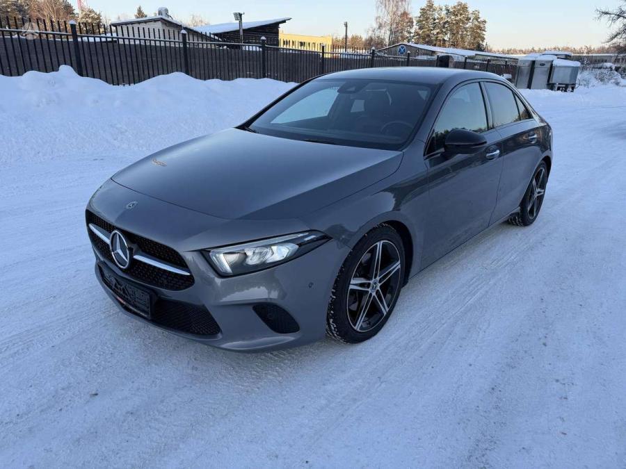 Grey Mercedes-Benz a-220 2020 in Vilnius, with an engine capacity of 1.99 L and mileage of 132 thousand km for 19350 €, photo 10 on AUTOMOTO.COM.LV
