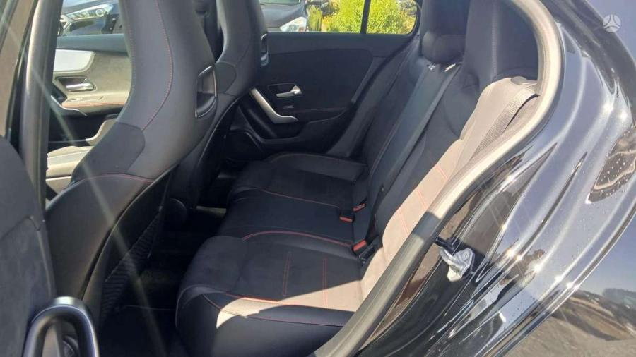Black Mercedes-Benz a-250 2020 in Kaunas, with an engine capacity of 1.99 L and mileage of 89 thousand km for 24900 €, photo 13 on AUTOMOTO.COM.LV
