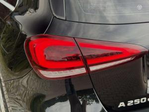 Black Mercedes-Benz a-250 2020 in Vilnius, with an engine capacity of 1.33 L and mileage of 94 thousand km for 16900 €, photo 5 on AUTOMOTO.COM.LV