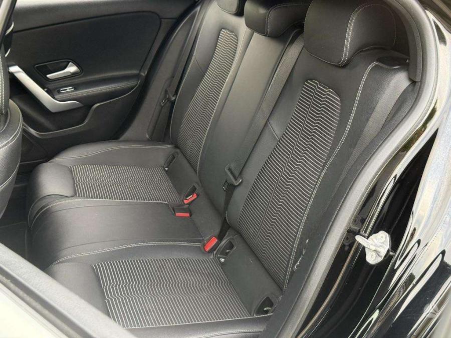 Black Mercedes-Benz a-250 2020 in Vilnius, with an engine capacity of 1.33 L and mileage of 94 thousand km for 16900 €, photo 23 on AUTOMOTO.COM.LV