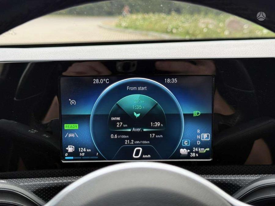 Black Mercedes-Benz a-250 2020 in Vilnius, with an engine capacity of 1.33 L and mileage of 94 thousand km for 16900 €, photo 28 on AUTOMOTO.COM.LV