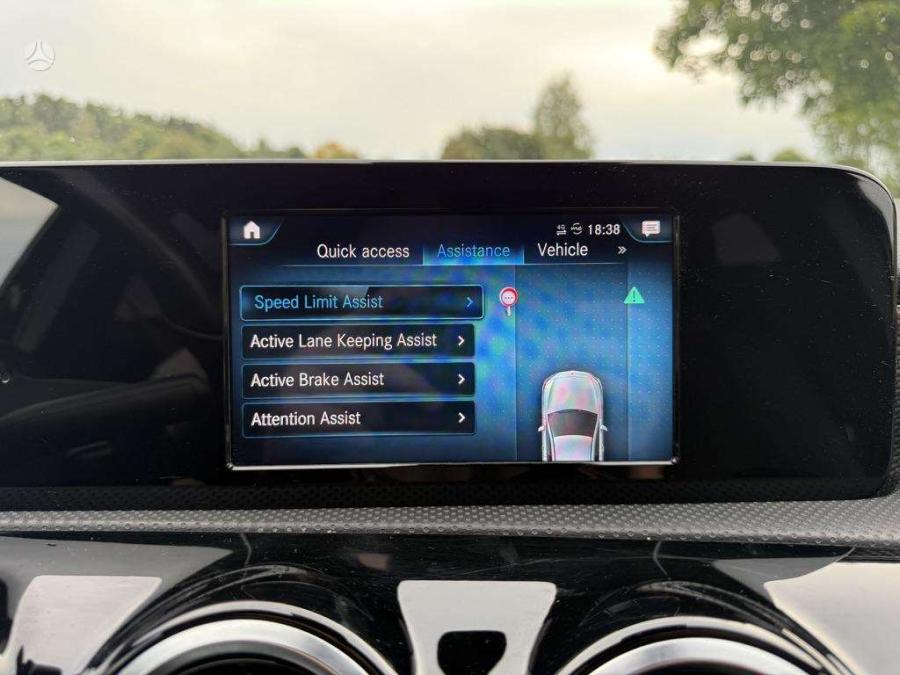 Black Mercedes-Benz a-250 2020 in Vilnius, with an engine capacity of 1.33 L and mileage of 94 thousand km for 16900 €, photo 37 on AUTOMOTO.COM.LV