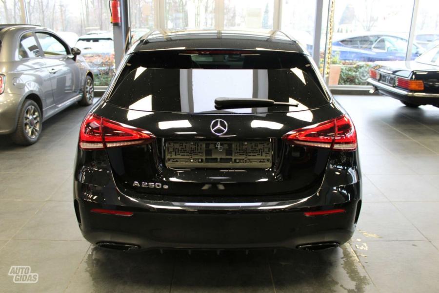 Black Mercedes-Benz a-250 2020 in Kaunas, with an engine capacity of 1.30 L and mileage of 47 thousand km for 25866 €, photo 5 on AUTOMOTO.COM.LV