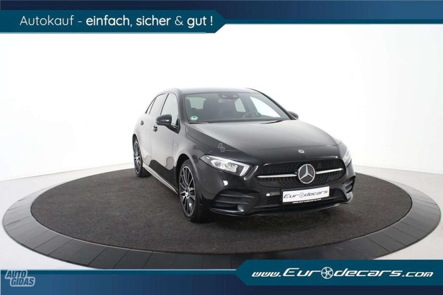 Black Mercedes-Benz a-250 2020 in Kaunas, with an engine capacity of 1.30 L and mileage of 86 thousand km for 27396 €, photo 8 on AUTOMOTO.COM.LV