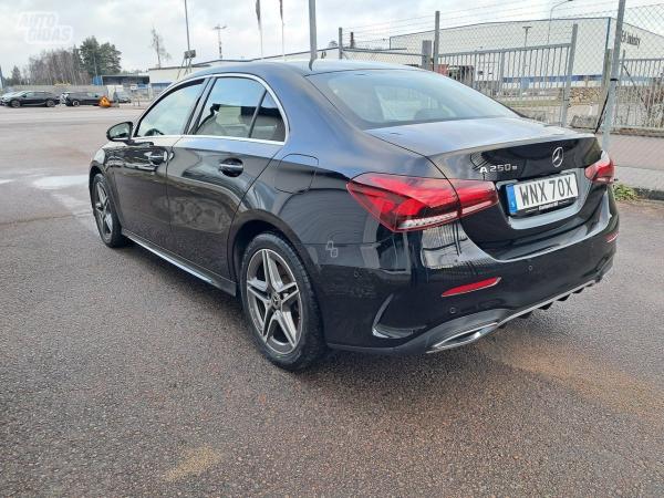 Black Mercedes-Benz a-250 2021 in Kaunas, with an engine capacity of 0.00 L and mileage of 47 thousand km for 31184 €, photo 4 on AUTOMOTO.COM.LV