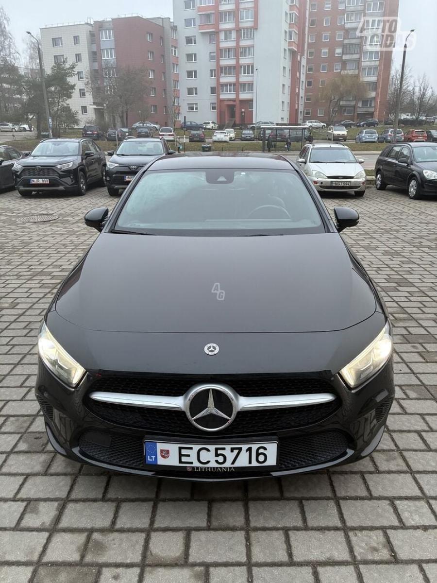 Black Mercedes-Benz a-250 2022 in Vilnius, with an engine capacity of 1.30 L and mileage of 94 thousand km for 26000 €, photo 1 on AUTOMOTO.COM.LV