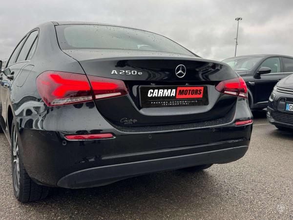 Melns Mercedes-Benz a-250 2022 Viļņa, ar dzinēja tilpumu 1.33 L un nobraukumu 94 tūkst. km par 26200 €, foto 8 vietnē AUTOMOTO.COM.LV