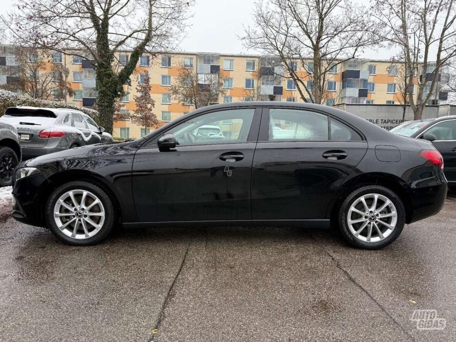 Black Mercedes-Benz a-250 2022 in Kaunas, with an engine capacity of 1.30 L and mileage of 38 thousand km for 24735 €, photo 1 on AUTOMOTO.COM.LV