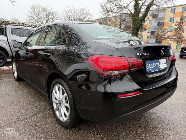 Black Mercedes-Benz a-250 2022 in Kaunas, with an engine capacity of 1.30 L and mileage of 38 thousand km for 24735 €, photo 3 on AUTOMOTO.COM.LV