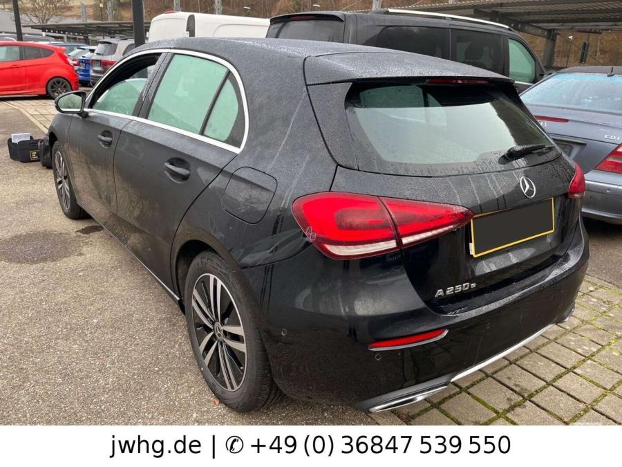 Melns Mercedes-Benz a-250 2022 Kauņa, ar dzinēja tilpumu 1.30 L un nobraukumu 85 tūkst. km par 24788 €, foto 4 vietnē AUTOMOTO.COM.LV