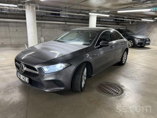 Mercedes-Benz a-250 2020 Tallina vietnÄ PelÄks Mercedes-Benz a-250 2020 Tallina, ar dzinÄja tilpumu 1.30 L un nobraukumu 107 tÅ«kst. km par 20000 ā¬, foto 3 vietnÄ AUTOMOTO.COM.LV