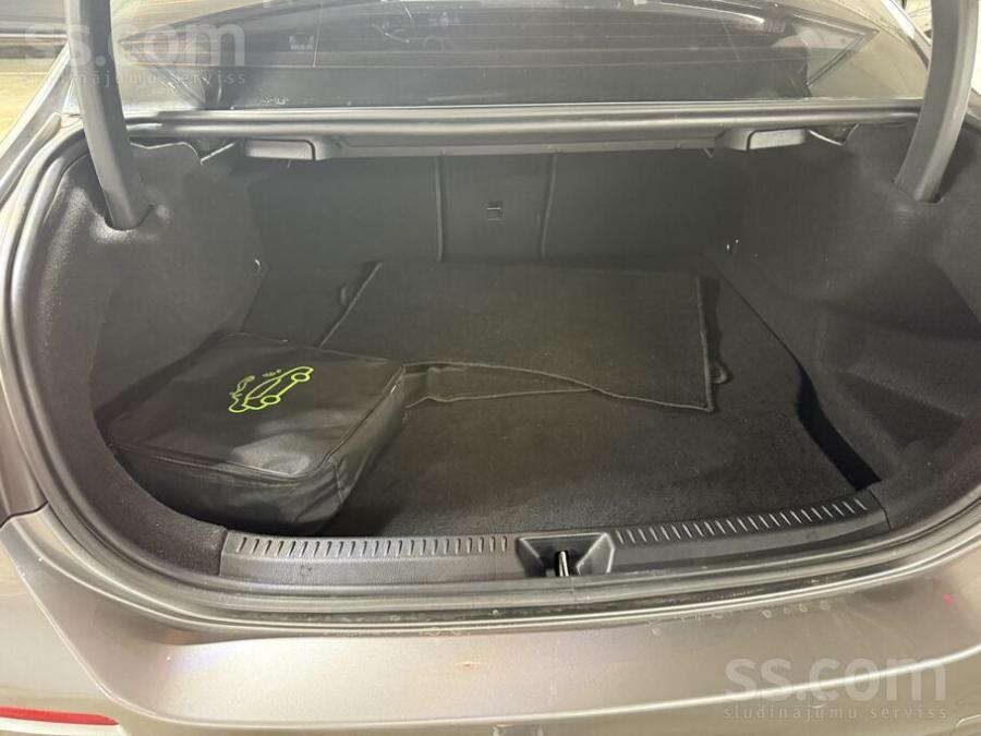 Pelēks Mercedes-Benz a-250 2020 Tallina, ar dzinēja tilpumu 1.30 L un nobraukumu 107 tūkst. km par 20000 €, foto 8 vietnē AUTOMOTO.COM.LV
