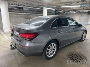 Pelēks Mercedes-Benz a-250 2020 Tallina, ar dzinēja tilpumu 1.30 L un nobraukumu 107 tūkst. km par 20000 €, foto 10 vietnē AUTOMOTO.COM.LV