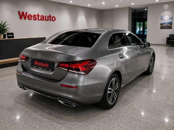 Мерседес A 250 2021 в Клайпеда на AUTOMOTO.COM.LV Серый Мерседес A 250 2021 в Клайпеда, объемом двигателя 1.33 л и пробегом 147 тыс. км за 21256 €, фото 5 на AUTOMOTO.COM.LV