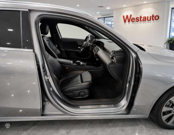 Мерседес A 250 2021 в Клайпеда на AUTOMOTO.COM.LV Серый Мерседес A 250 2021 в Клайпеда, объемом двигателя 1.33 л и пробегом 147 тыс. км за 21256 €, фото 8 на AUTOMOTO.COM.LV