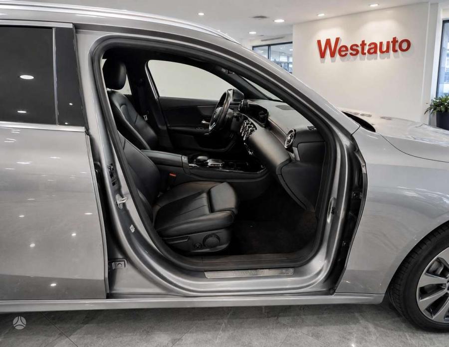 Grey Mercedes-Benz a-250 2021 in Klaipeda, with an engine capacity of 1.33 L and mileage of 147 thousand km for 21256 €, photo 8 on AUTOMOTO.COM.LV
