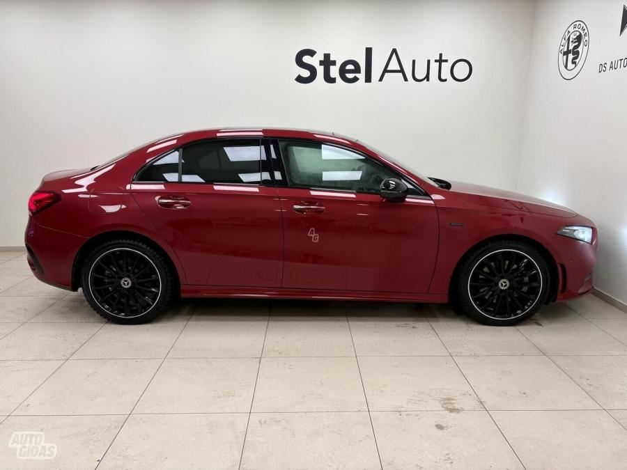Red Mercedes-Benz a-250 2020 in Vilnius, with an engine capacity of 1.30 L and mileage of 59 thousand km for 23990 €, photo 6 on AUTOMOTO.COM.LV