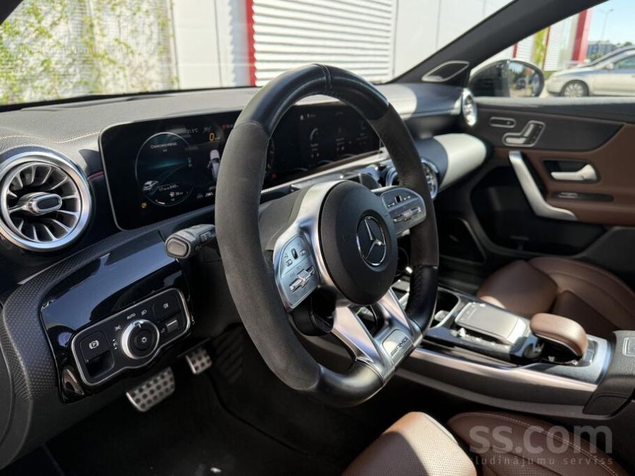 Pelēks Mercedes-Benz A 35 AMG 2019 Rīga, ar dzinēja tilpumu 2.00 L un nobraukumu 101 tūkst. km par 25900 €, foto 12 vietnē AUTOMOTO.COM.LV