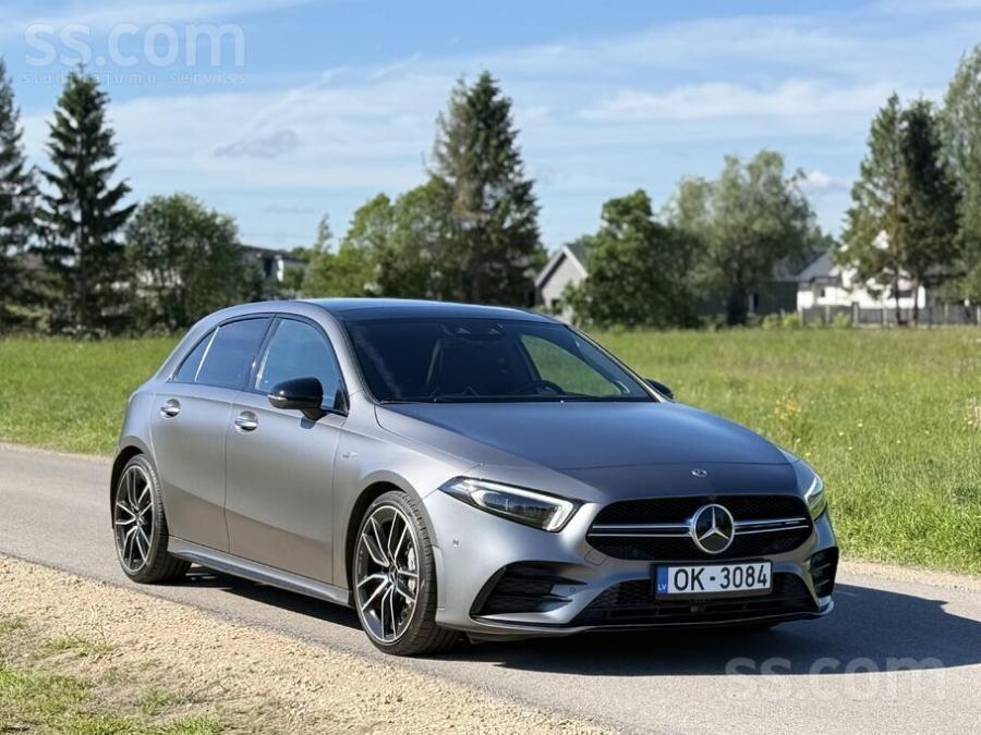 Серый Мерседес A 35 AMG 2019 в Рига, объемом двигателя 2.00 л и пробегом 101 тыс. км за 25900 €, фото 1 на AUTOMOTO.COM.LV