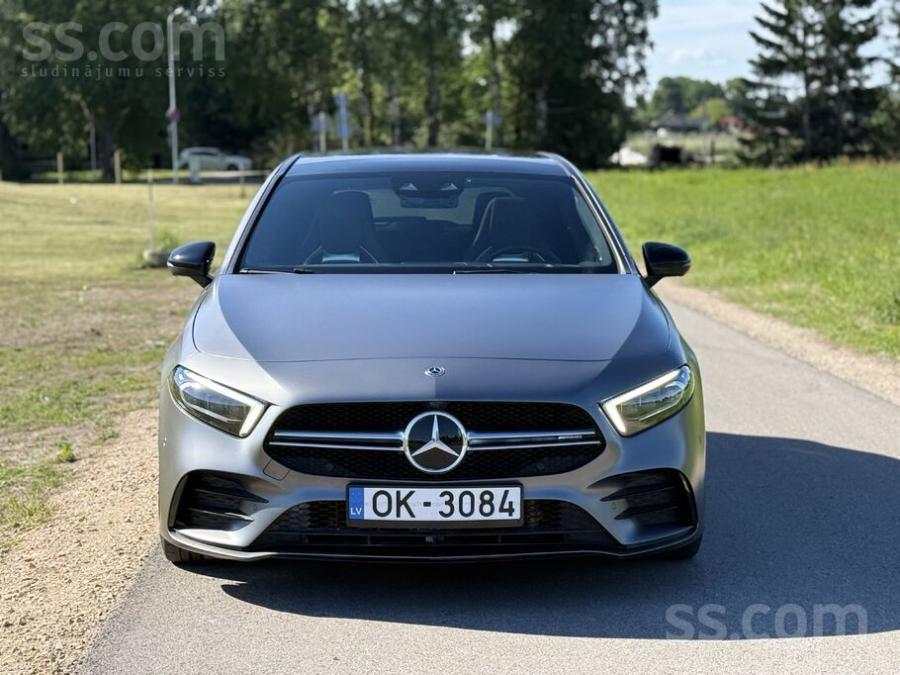 Серый Мерседес A 35 AMG 2019 в Рига, объемом двигателя 2.00 л и пробегом 101 тыс. км за 25900 €, фото 4 на AUTOMOTO.COM.LV