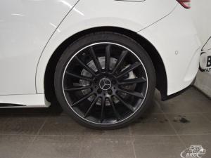 White Mercedes-Benz A 35 AMG 2019 in Riga, with an engine capacity of 2.00 L and mileage of 147 thousand km for 32900 €, photo 36 on AUTOMOTO.COM.LV