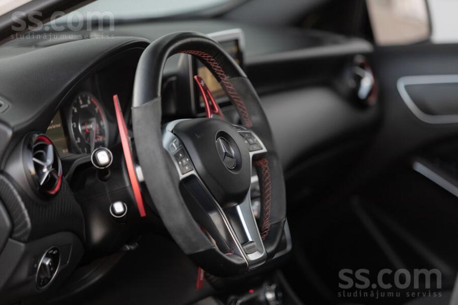 Balts Mercedes-Benz A 45 AMG 2014 Rīga, ar dzinēja tilpumu 2.00 L un nobraukumu 0 tūkst. km par 19900 €, foto 16 vietnē AUTOMOTO.COM.LV