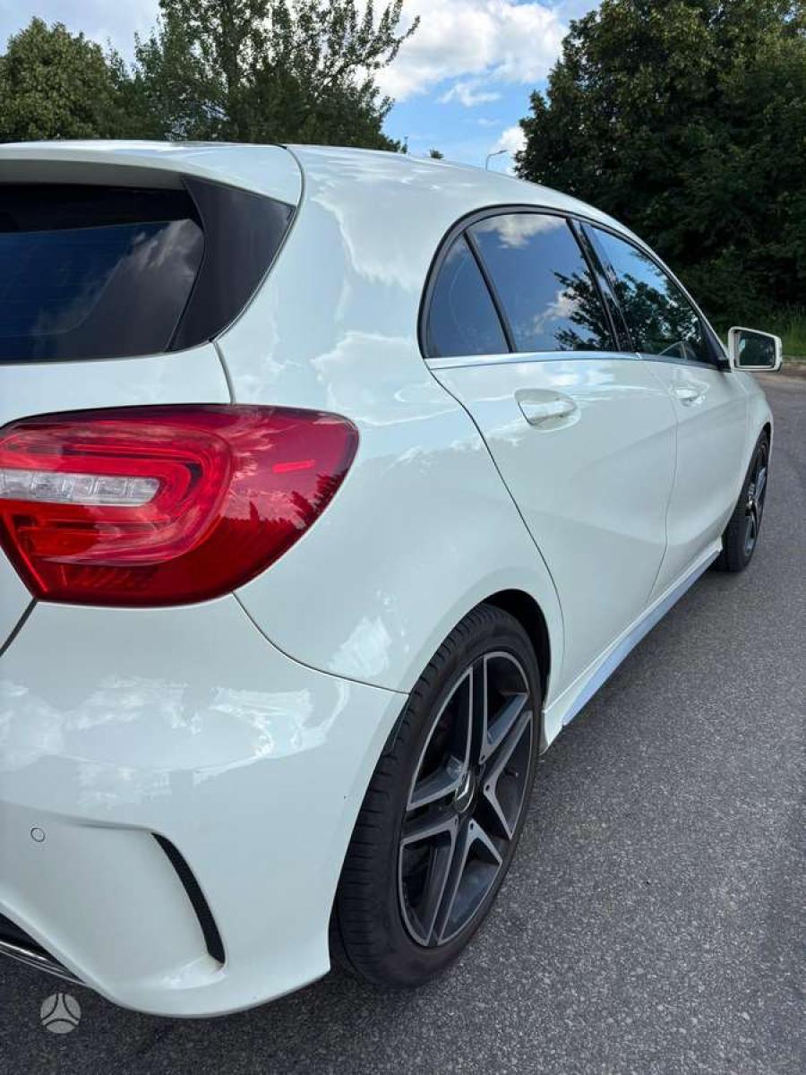 Balts Mercedes-Benz A 45 AMG 2014 Viļņa, ar dzinēja tilpumu 1.99 L un nobraukumu 188 tūkst. km par 15000 €, foto 7 vietnē AUTOMOTO.COM.LV