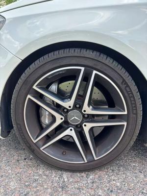 Balts Mercedes-Benz A 45 AMG 2014 Viļņa, ar dzinēja tilpumu 1.99 L un nobraukumu 188 tūkst. km par 15000 €, foto 8 vietnē AUTOMOTO.COM.LV
