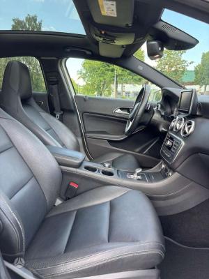 Balts Mercedes-Benz A 45 AMG 2014 Viļņa, ar dzinēja tilpumu 1.99 L un nobraukumu 188 tūkst. km par 15000 €, foto 17 vietnē AUTOMOTO.COM.LV