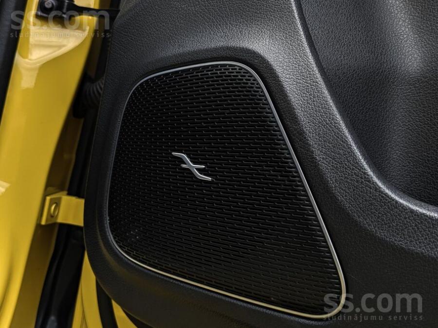 Yellow Mercedes-Benz A 45 AMG 2020 in Tukums, with an engine capacity of 2.00 L and mileage of 106 thousand km for 34990 €, photo 36 on AUTOMOTO.COM.LV