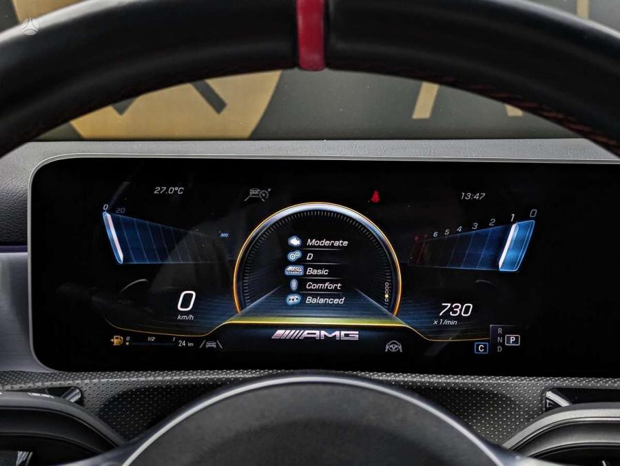 Желтый Мерседес A 45 AMГ 2020 в Тукумс, объемом двигателя 1.99 л и пробегом 106 тыс. км за 34990 €, фото 14 на AUTOMOTO.COM.LV