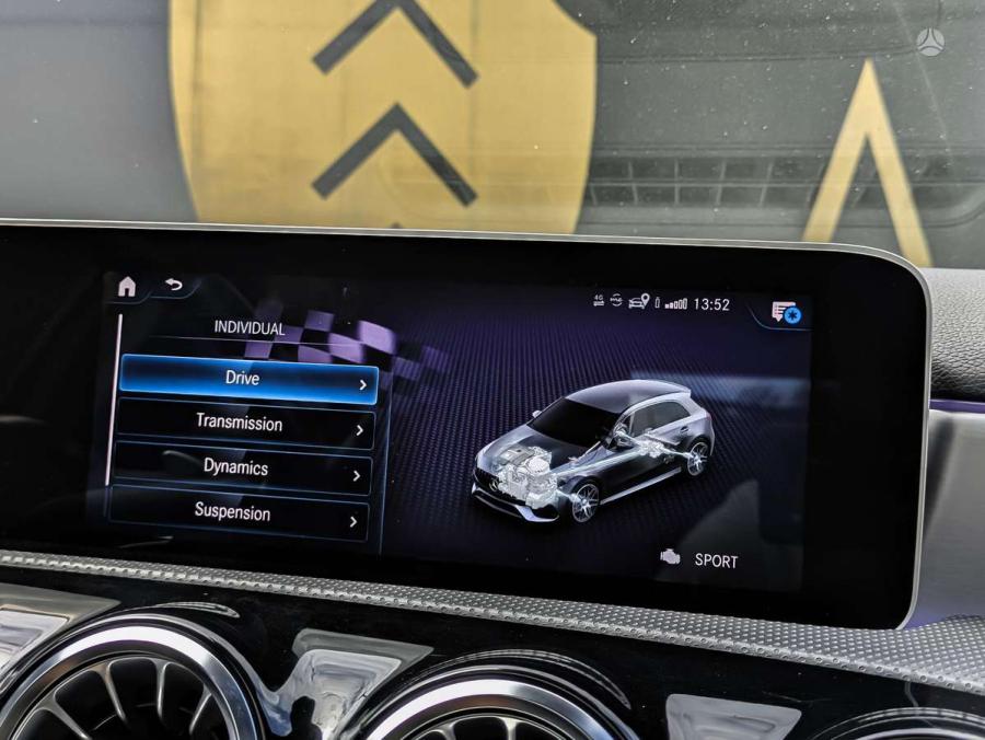 Желтый Мерседес A 45 AMГ 2020 в Тукумс, объемом двигателя 1.99 л и пробегом 106 тыс. км за 34990 €, фото 24 на AUTOMOTO.COM.LV