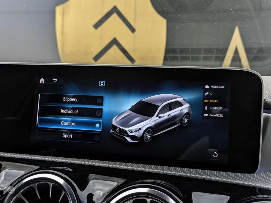 Желтый Мерседес A 45 AMГ 2020 в Тукумс, объемом двигателя 1.99 л и пробегом 106 тыс. км за 34990 €, фото 25 на AUTOMOTO.COM.LV