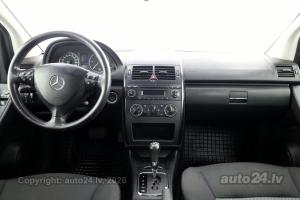 Melns Mercedes-Benz A-Class 2005 Tallina, ar dzinēja tilpumu 2.00 L un nobraukumu 335 tūkst. km par 1699 €, foto 6 vietnē AUTOMOTO.COM.LV