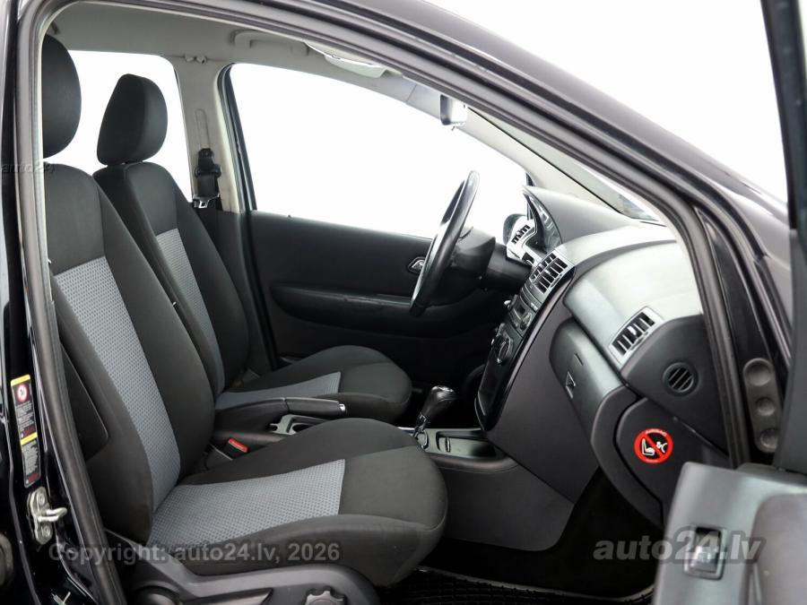 Melns Mercedes-Benz A-Class 2005 Tallina, ar dzinēja tilpumu 2.00 L un nobraukumu 335 tūkst. km par 1699 €, foto 7 vietnē AUTOMOTO.COM.LV