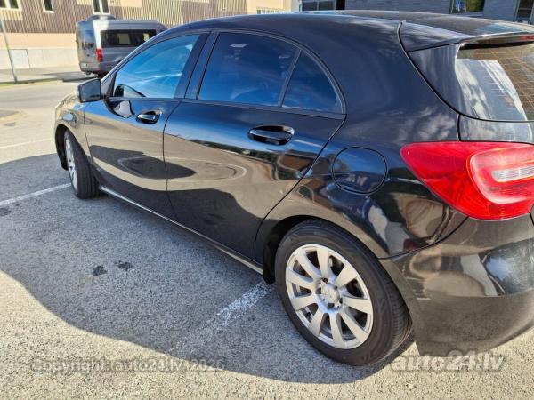Melns Mercedes-Benz A-Class 2014 Tallina, ar dzinēja tilpumu 1.60 L un nobraukumu 190 tūkst. km par 8900 €, foto 4 vietnē AUTOMOTO.COM.LV